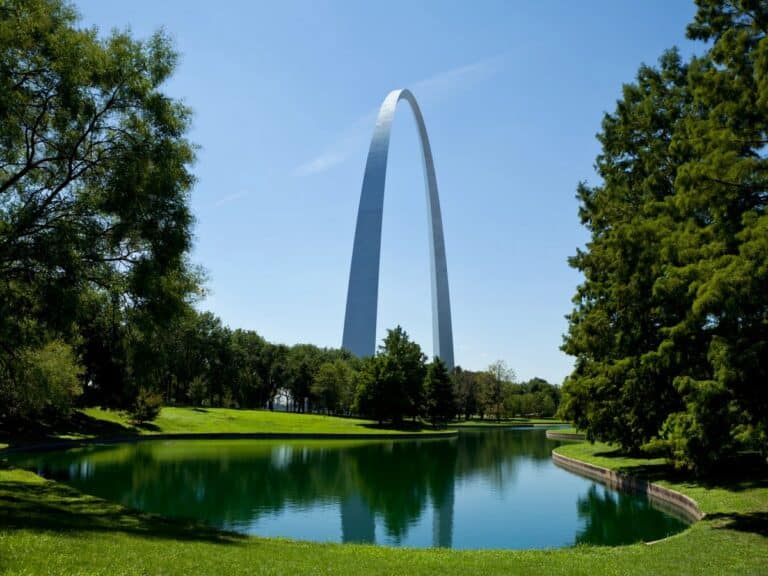What Is St. Louis Known For? (18 Things It's Famous For)