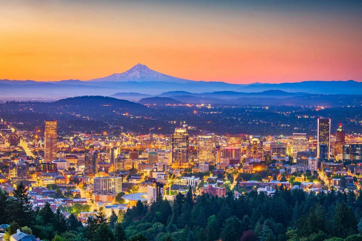 What is Oregon Known For? (18 Things It's Famous For)