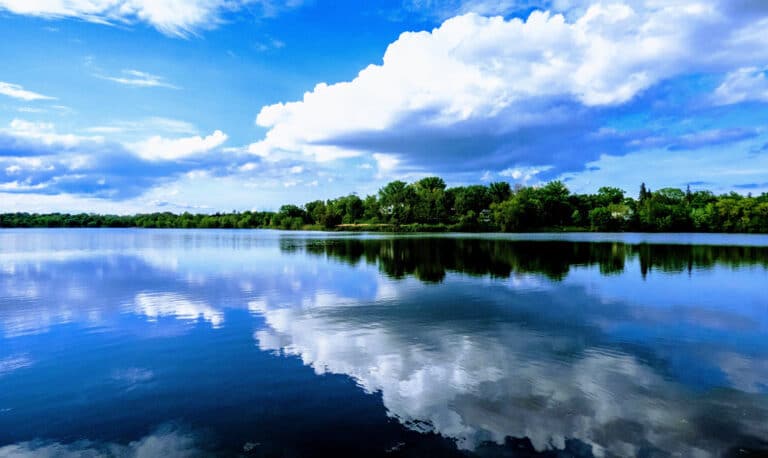 What is Minnesota Known For? (20 Things It's Famous For)