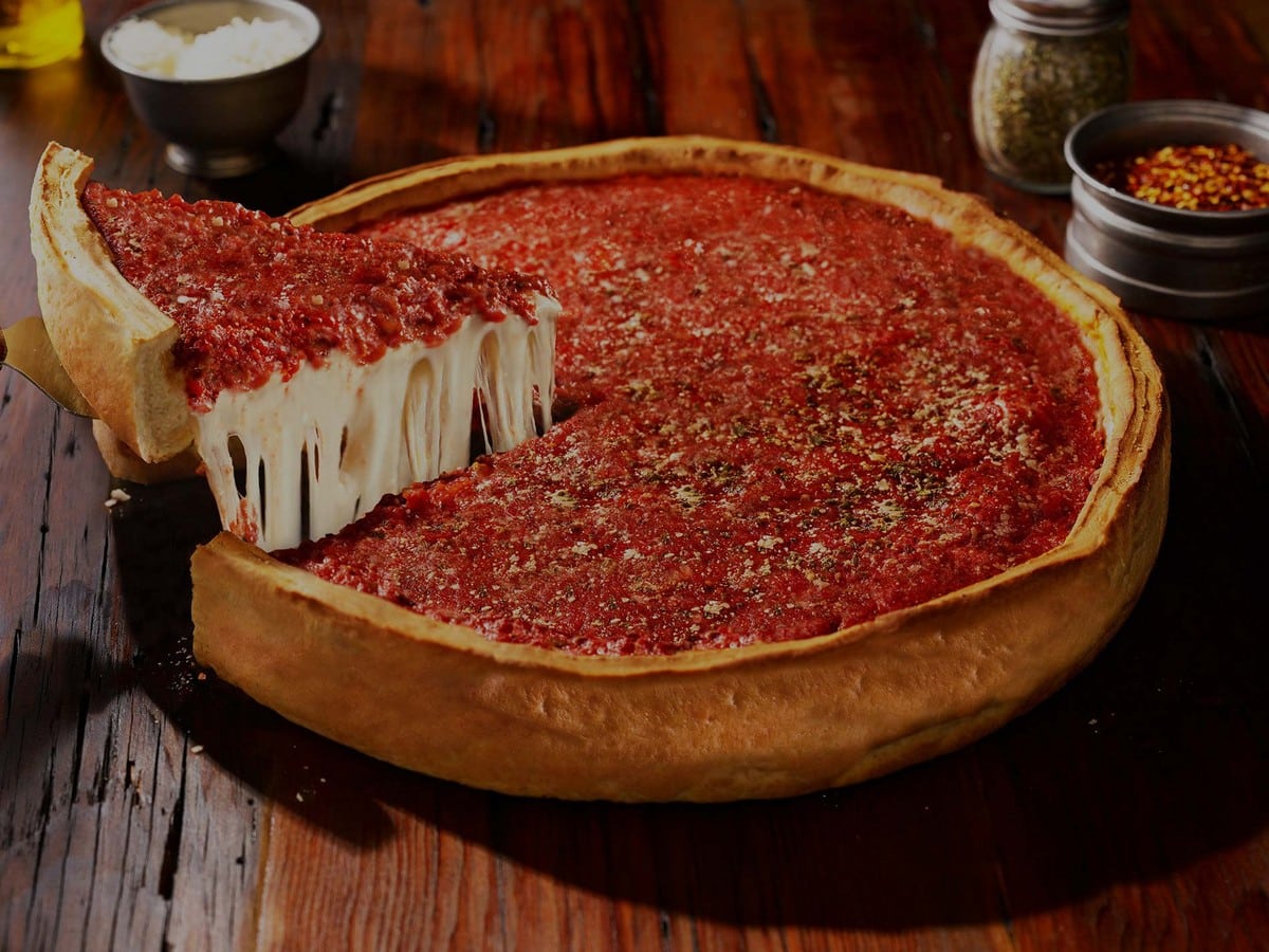What is Chicago, Illinois Known For? (18 Things It's Famous For)