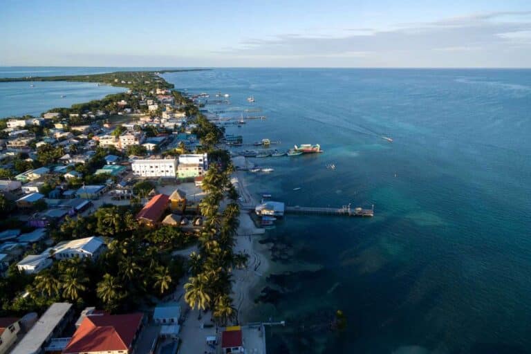 What is Belize Known For? (17 Things It's Famous For)