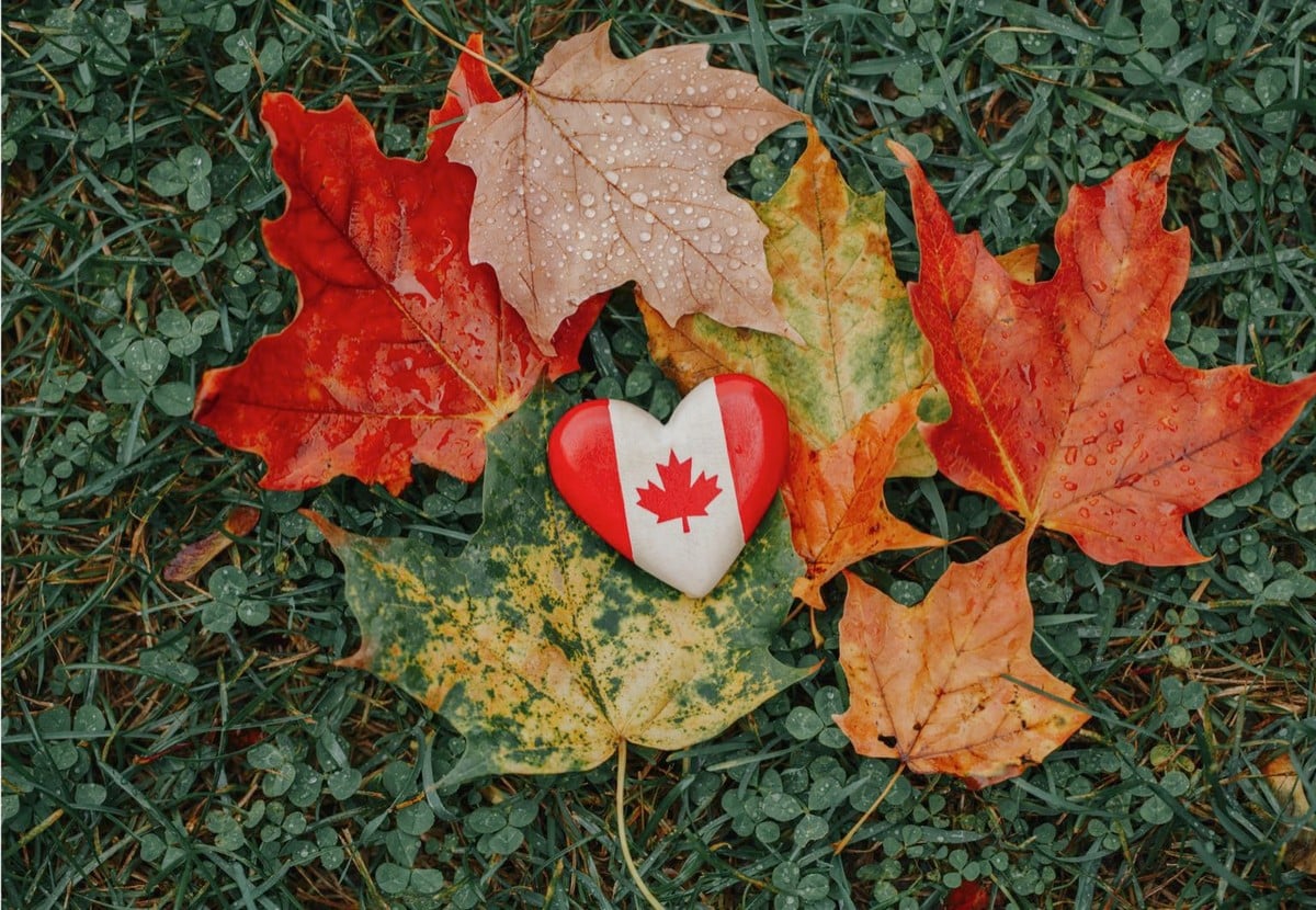 What is Canada Known For? (17 Things It's Famous For)