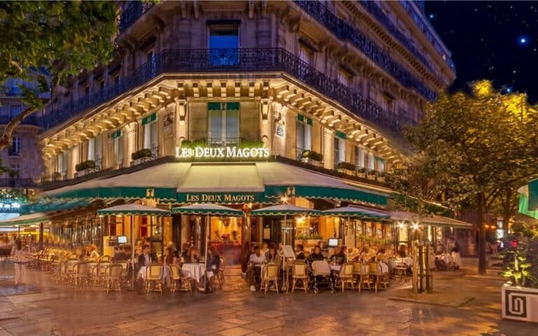 What is Paris Known For? (19 Things It's Famous For)