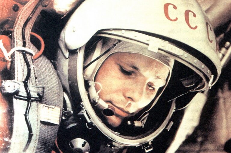 What is Russia Known For? (15 Things It's Famous For)