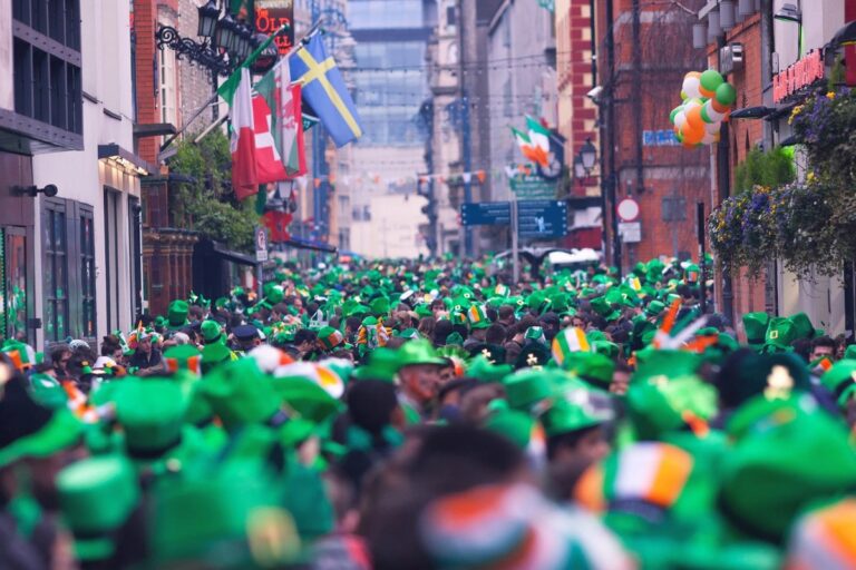 What is Ireland Known For? (15 Things It's Famous For)