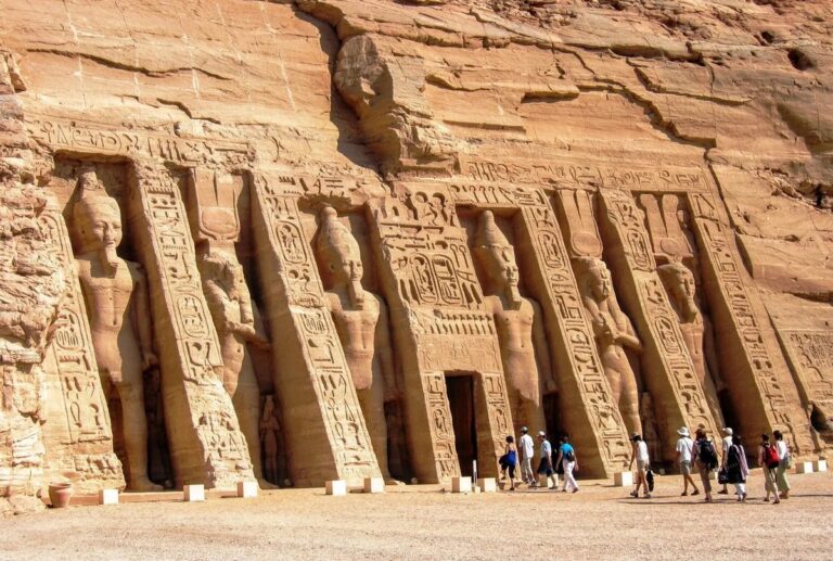 What is Egypt Known For? (15 Things It's Famous For)