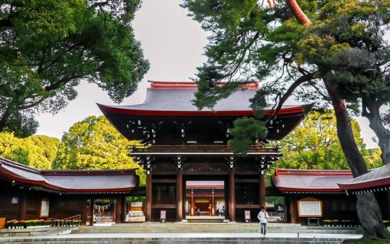 What is Tokyo Known For? (19 Things It's Famous For)
