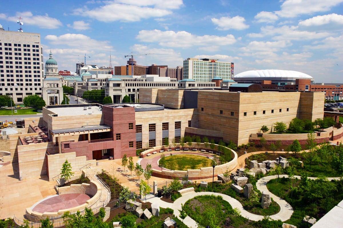 What is Indianapolis, Indiana Known For? (15 Things It's Famous For)